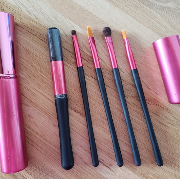 Japonesque | Makeup | Japonesque 5 Piece Brush Travel Kit With Case ...